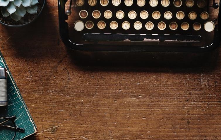 Alvin Mint | Escritor y experimentador narrativo.